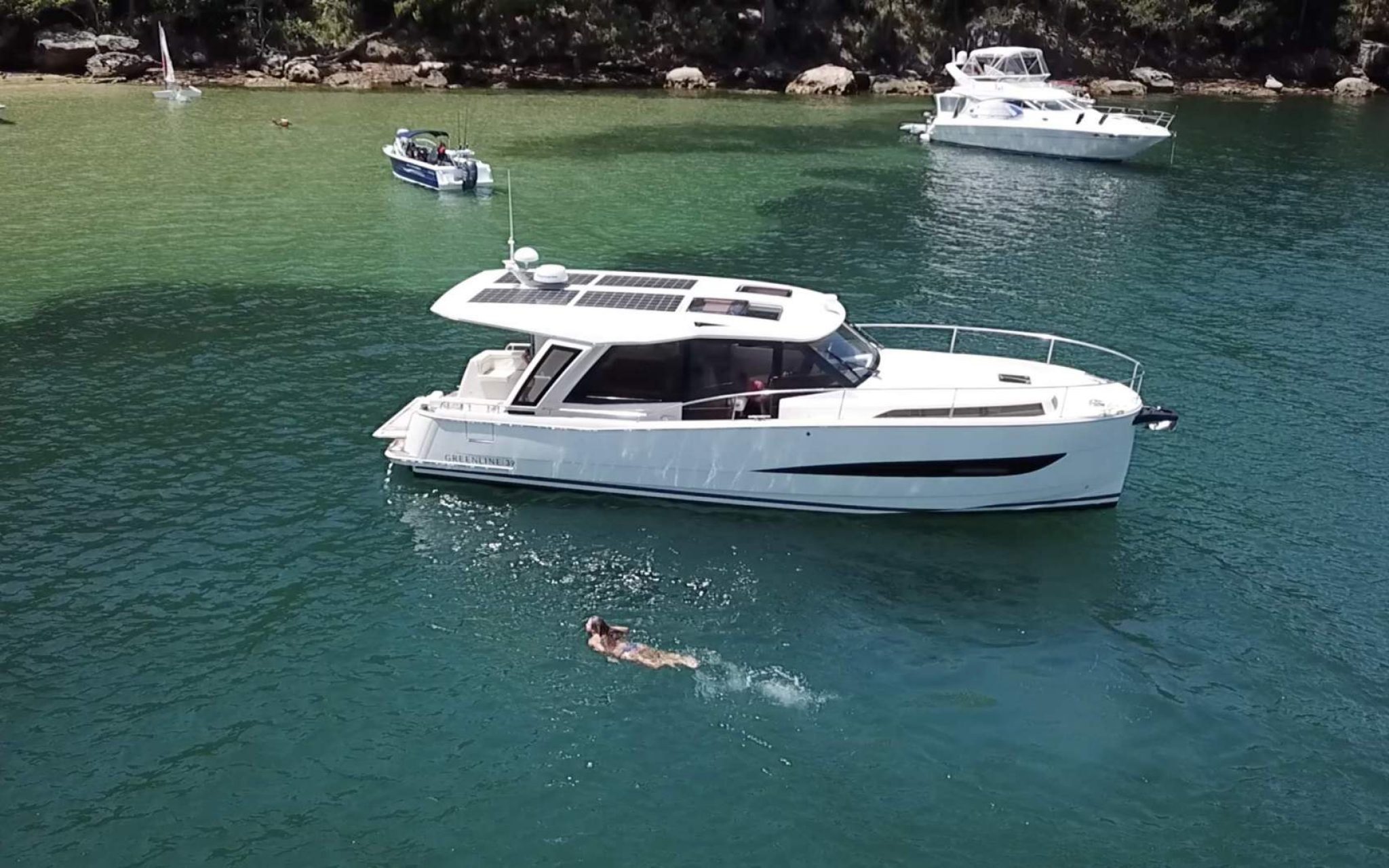 Greenline 39 | Hybrid Motor Yacht or Solar Electric Yacht | Eyachts