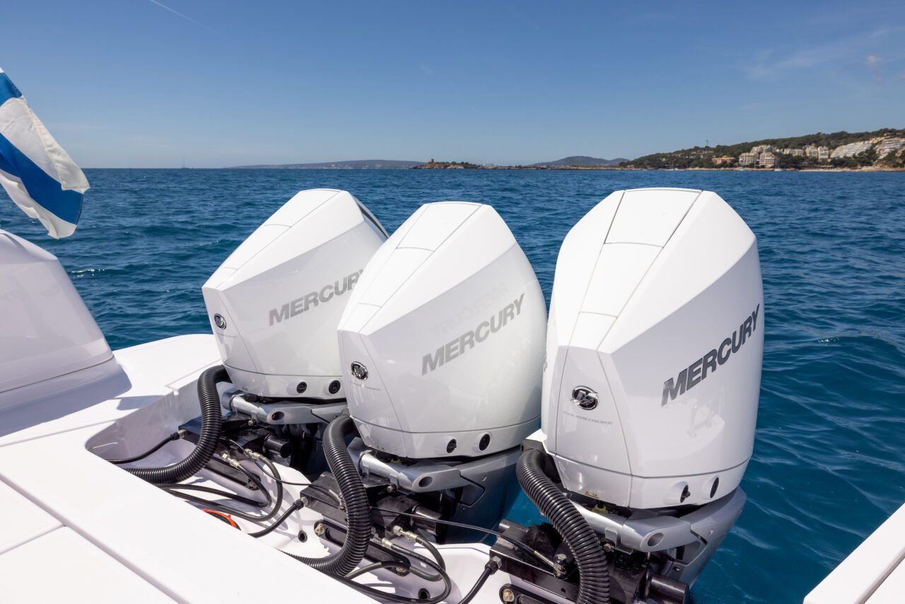Axopar 45 Highlights & Walkthrough | Eyachts