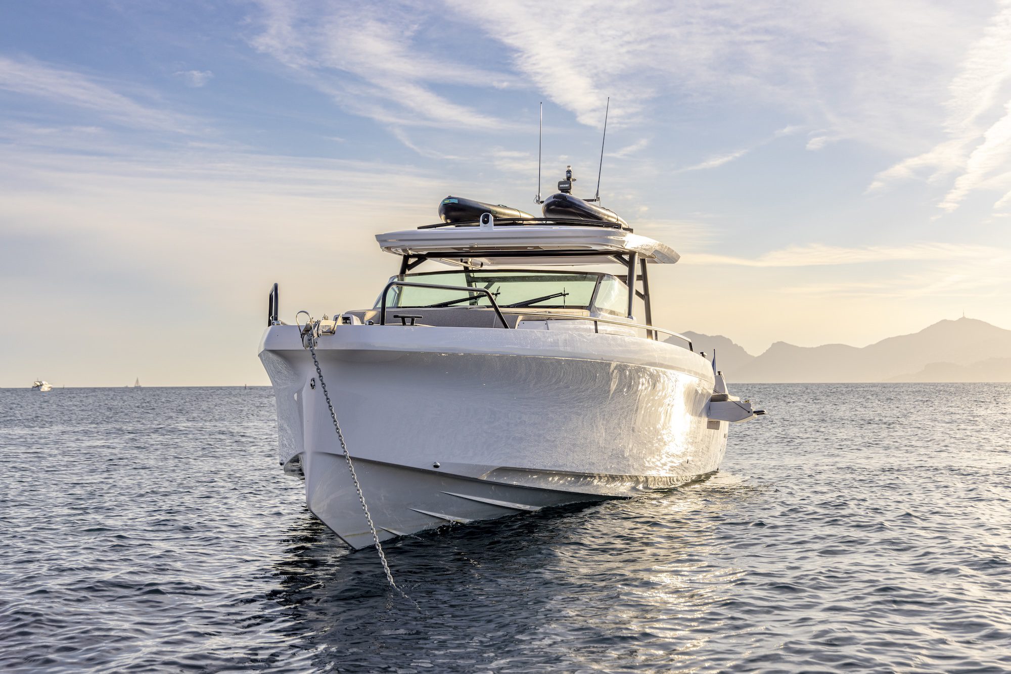 Axopar 45 Sun Top | Fast 45ft Walkaround Boat for Adventurers