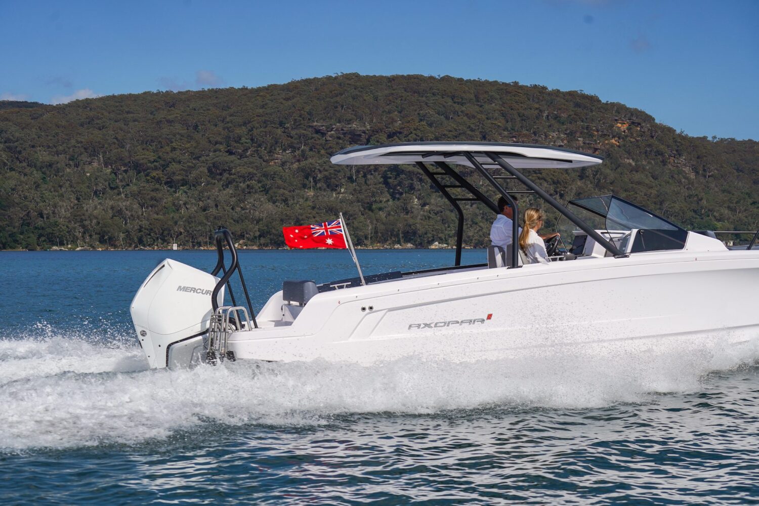 Axopar 25 | It’s time for a shakeup | Exclusive to Eyachts